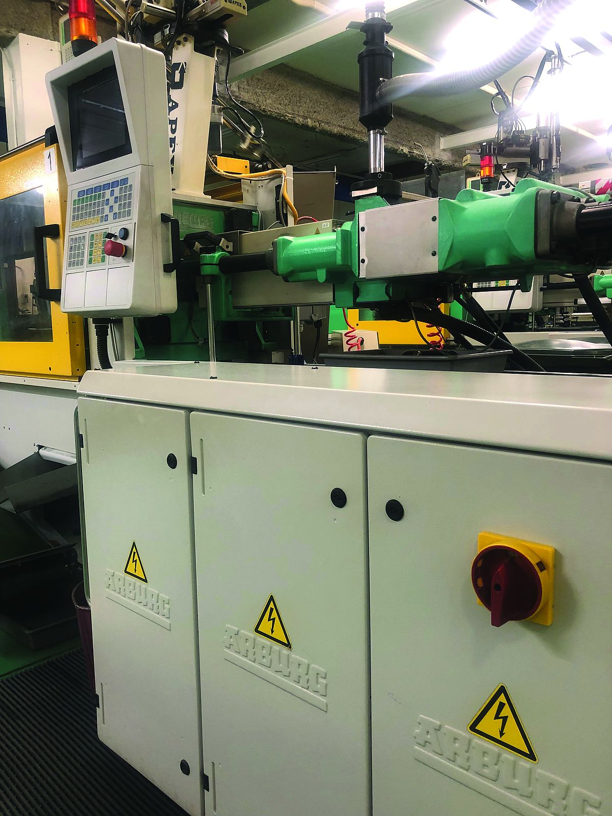 Selecting a Main Switch for Machines